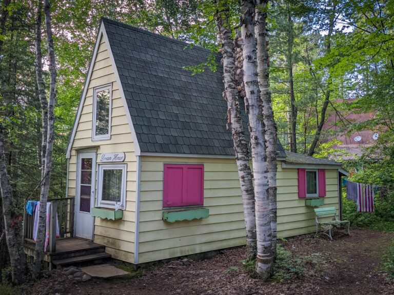 Dream House - Story Book Lodge Cabin